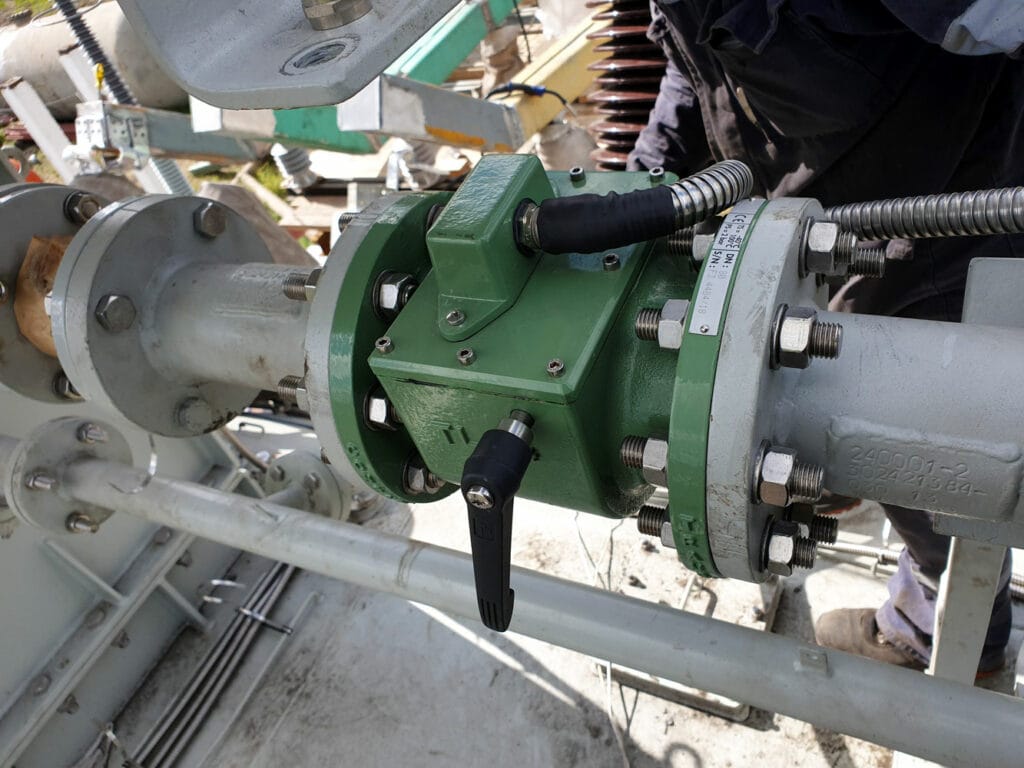 TPC CONSERVATOR SHUTTER type TL – Transformer Protector Corp.